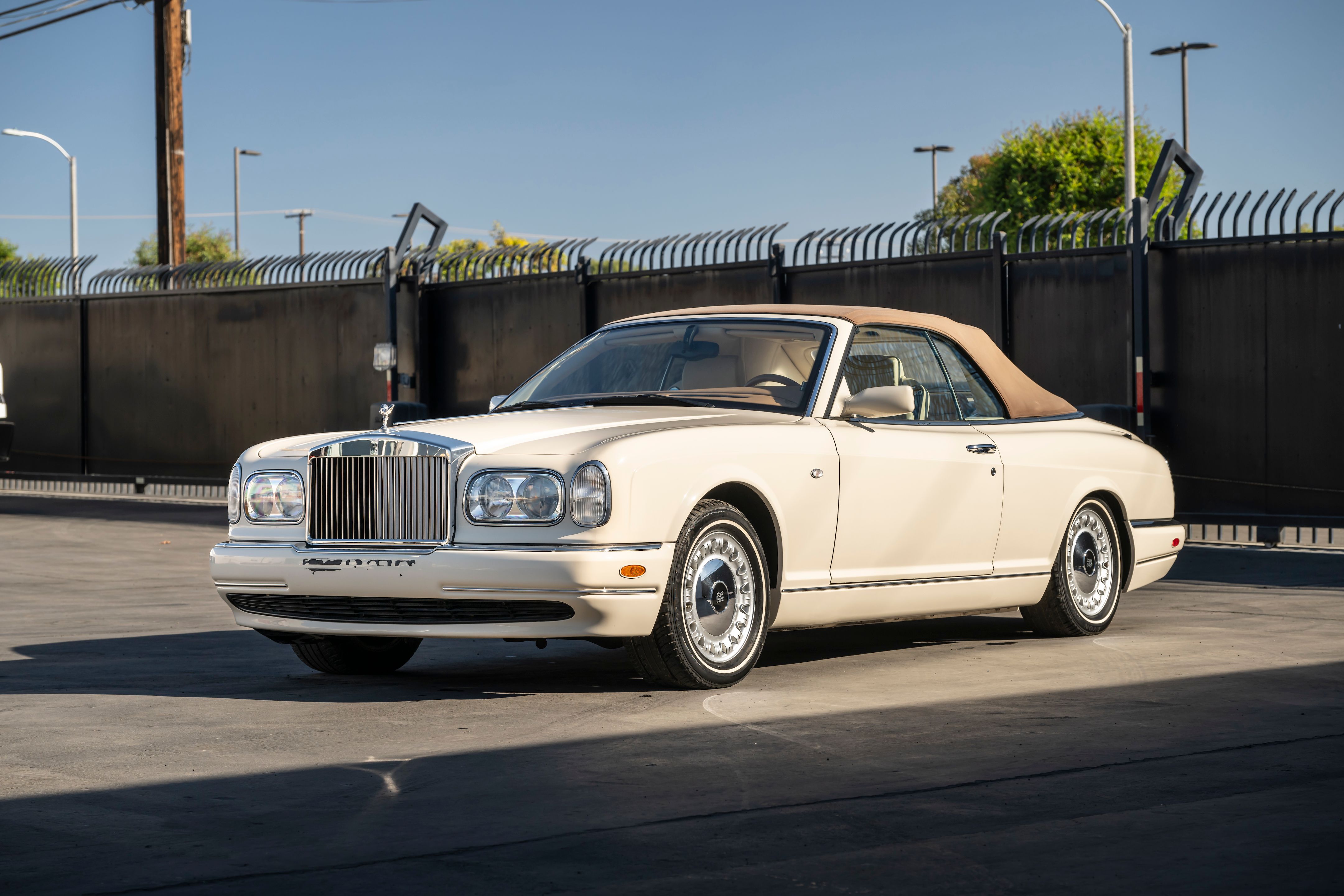 Bonhams Cars : 2000 Rolls-Royce Corniche V VIN. SCAZK29E5YCX68151