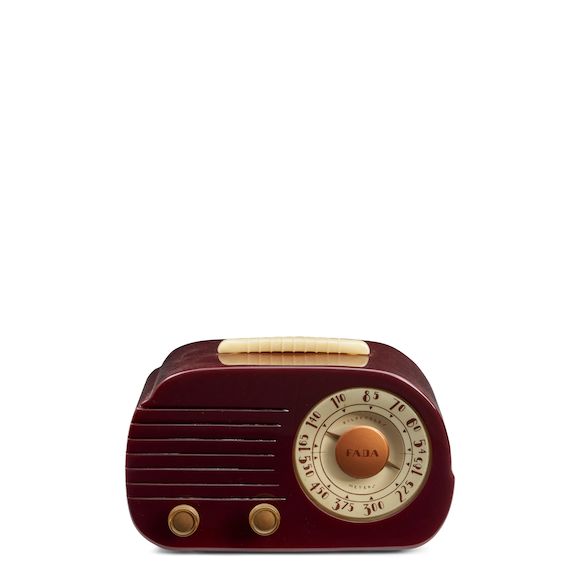 Bonhams Skinner : FADA "MODEL 700 CLOUD" RADIO Long Island City, New ...