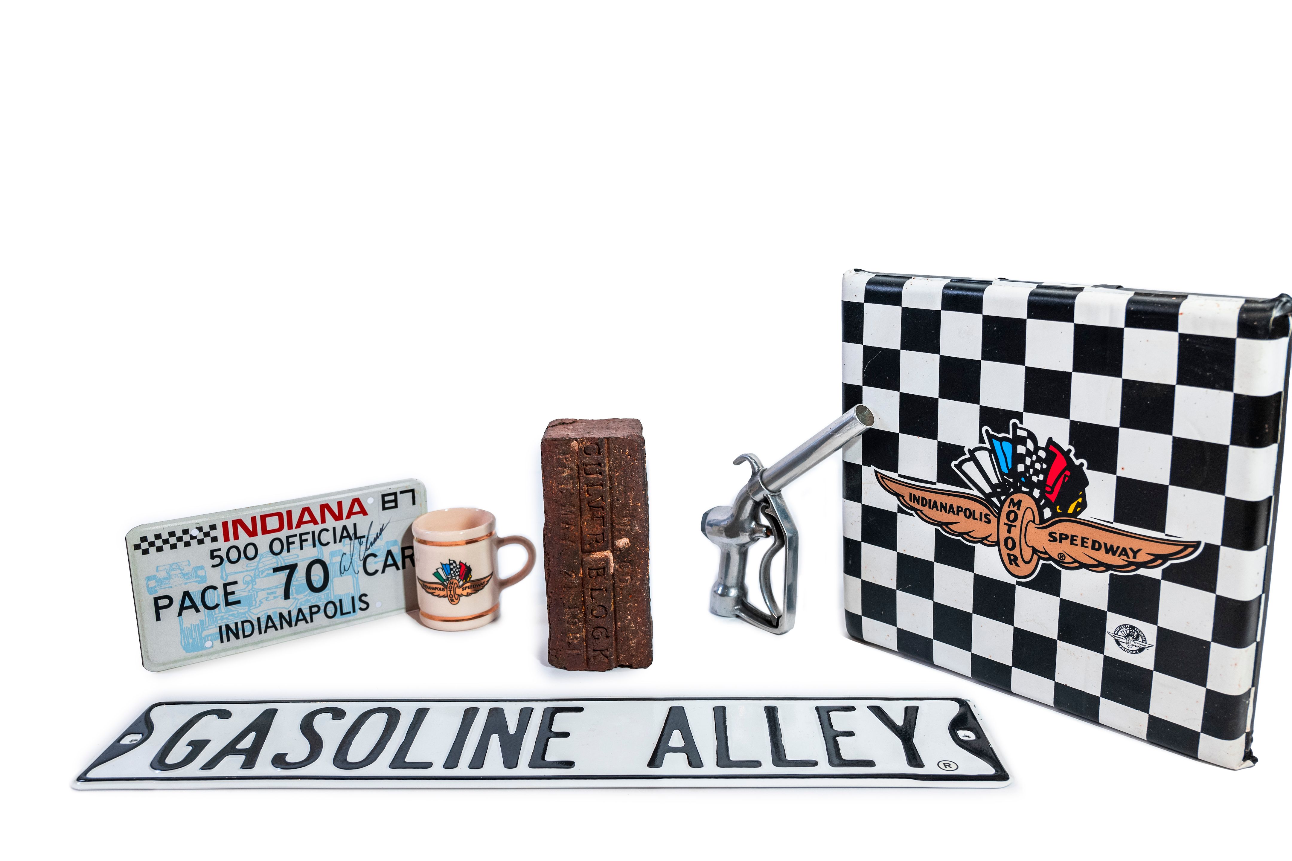 Bonhams Cars : Indianapolis 500 collectibles and wall decor,