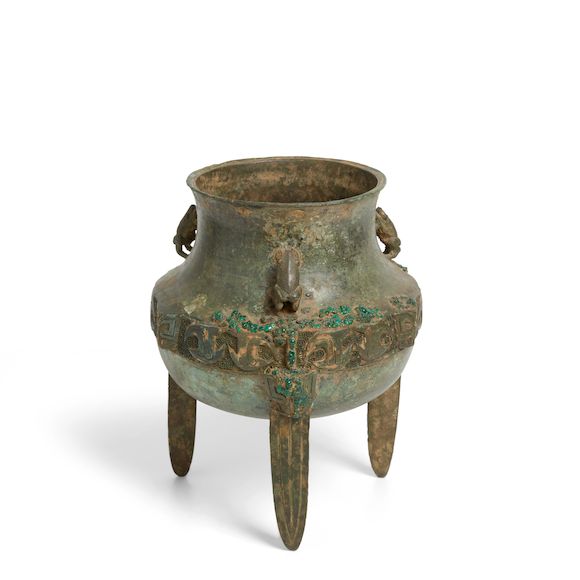 Bonhams : AN UNUSUAL ARCHAIC BRONZE TRIPOD VESSEL, DING Eastern Zhou ...
