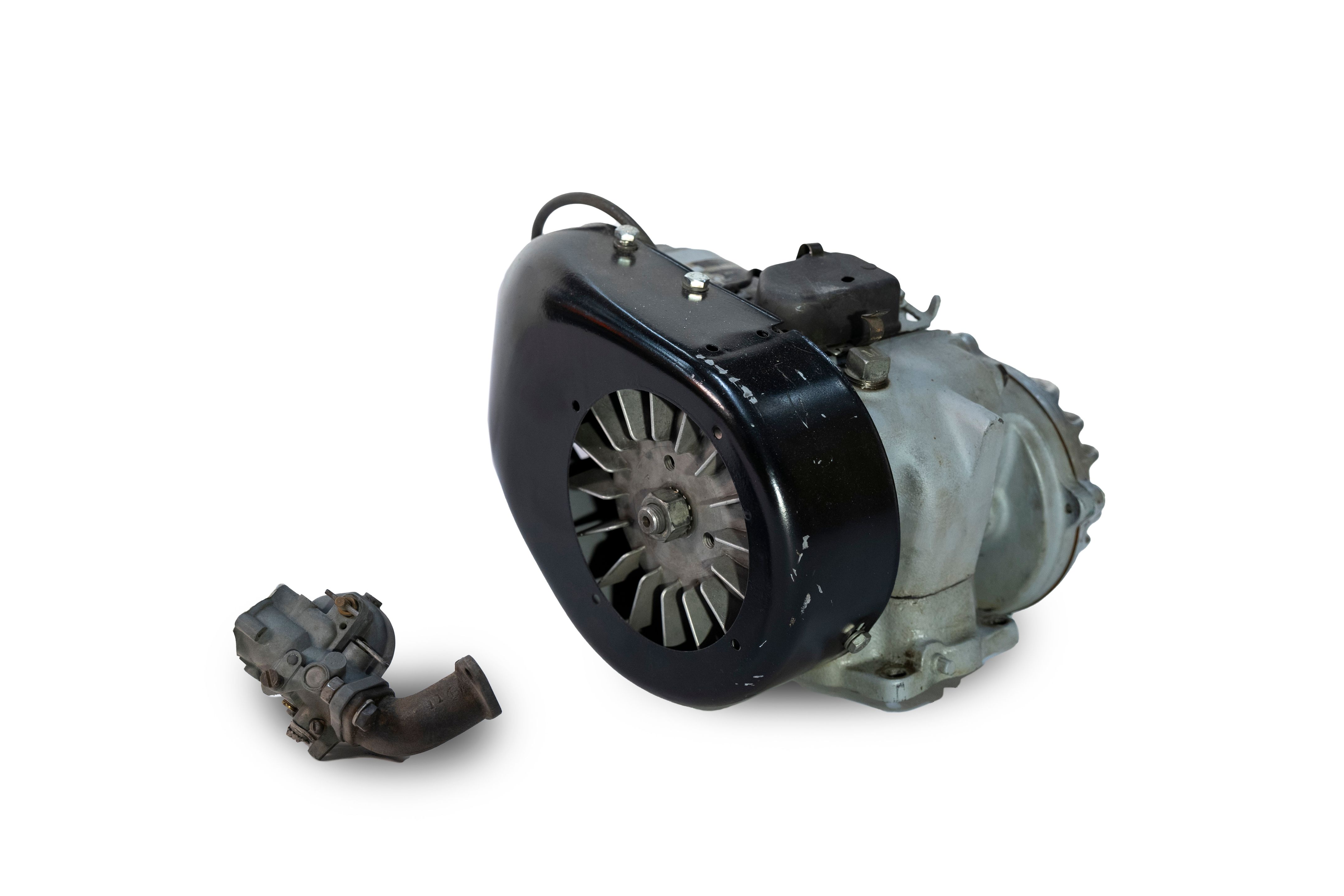 Bonhams Cars : A 1/4 scale model AU7R midget Go-Kart engine, by ...