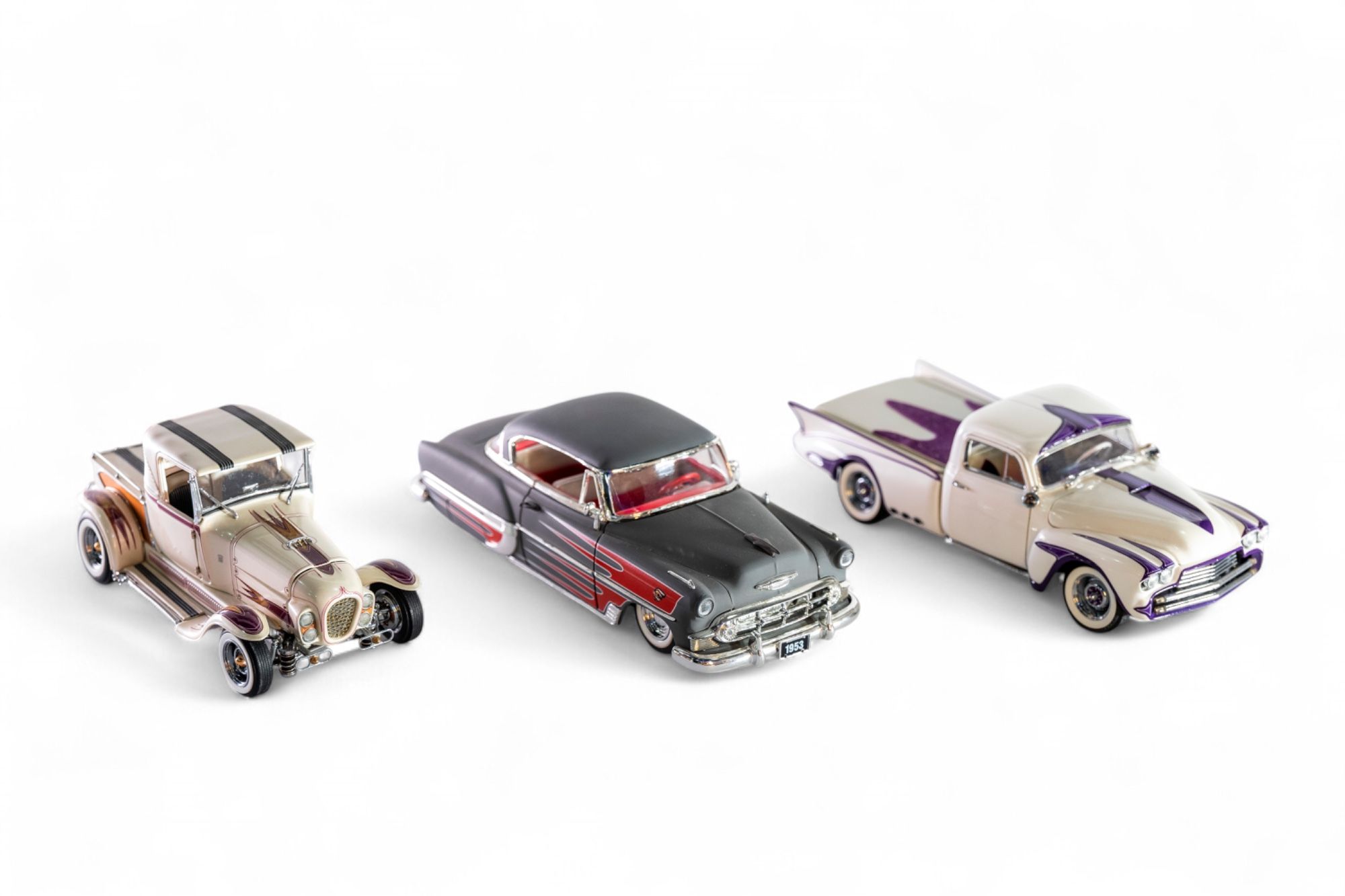 Bonhams Cars : A grouping of 3, 1/24 scale, Hot rod models,
