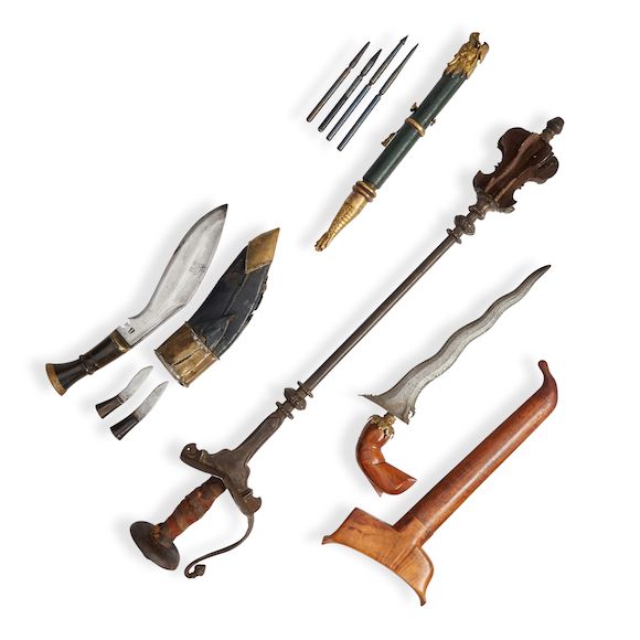 Bonhams Skinner : FOUR INDONESIAN AND ASIAN EDGED WEAPONS.