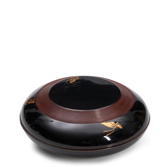 Bonhams Skinner : A CIRCULAR BLACK LACQUER KASHI-KI WITH COVER AND GILT ...