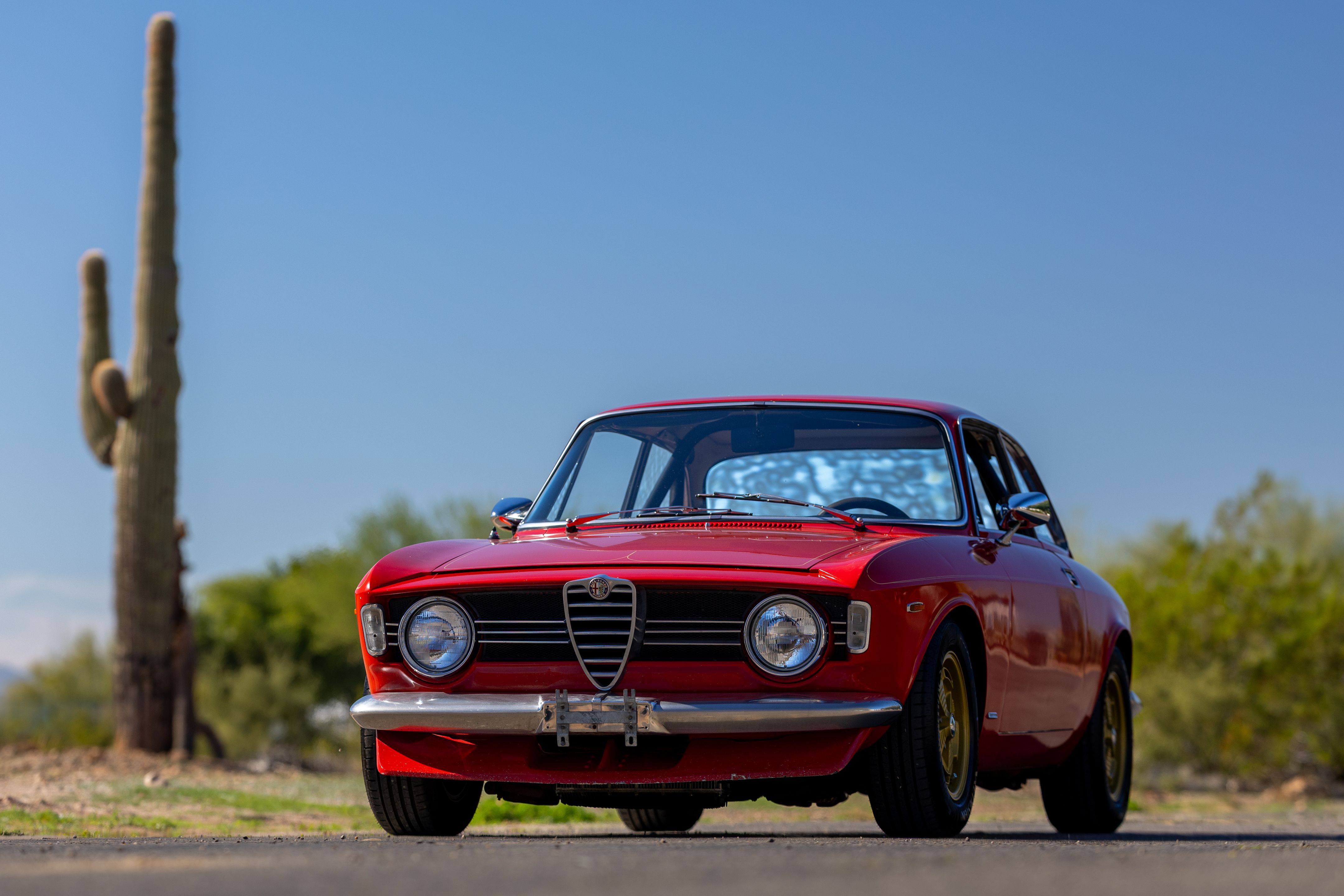 Bonhams Cars : 1967 Alfa Romeo Giulia Sprint GT Veloce Chassis no. AR252792
